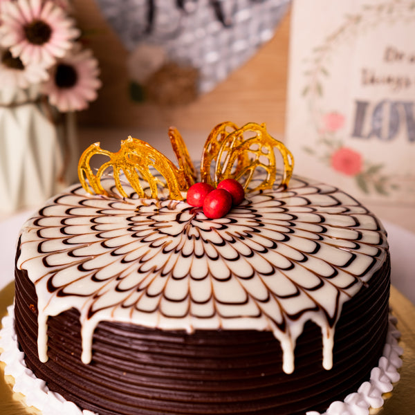 CHOCOLATE VENOM CAKE – Sweet Obsession
